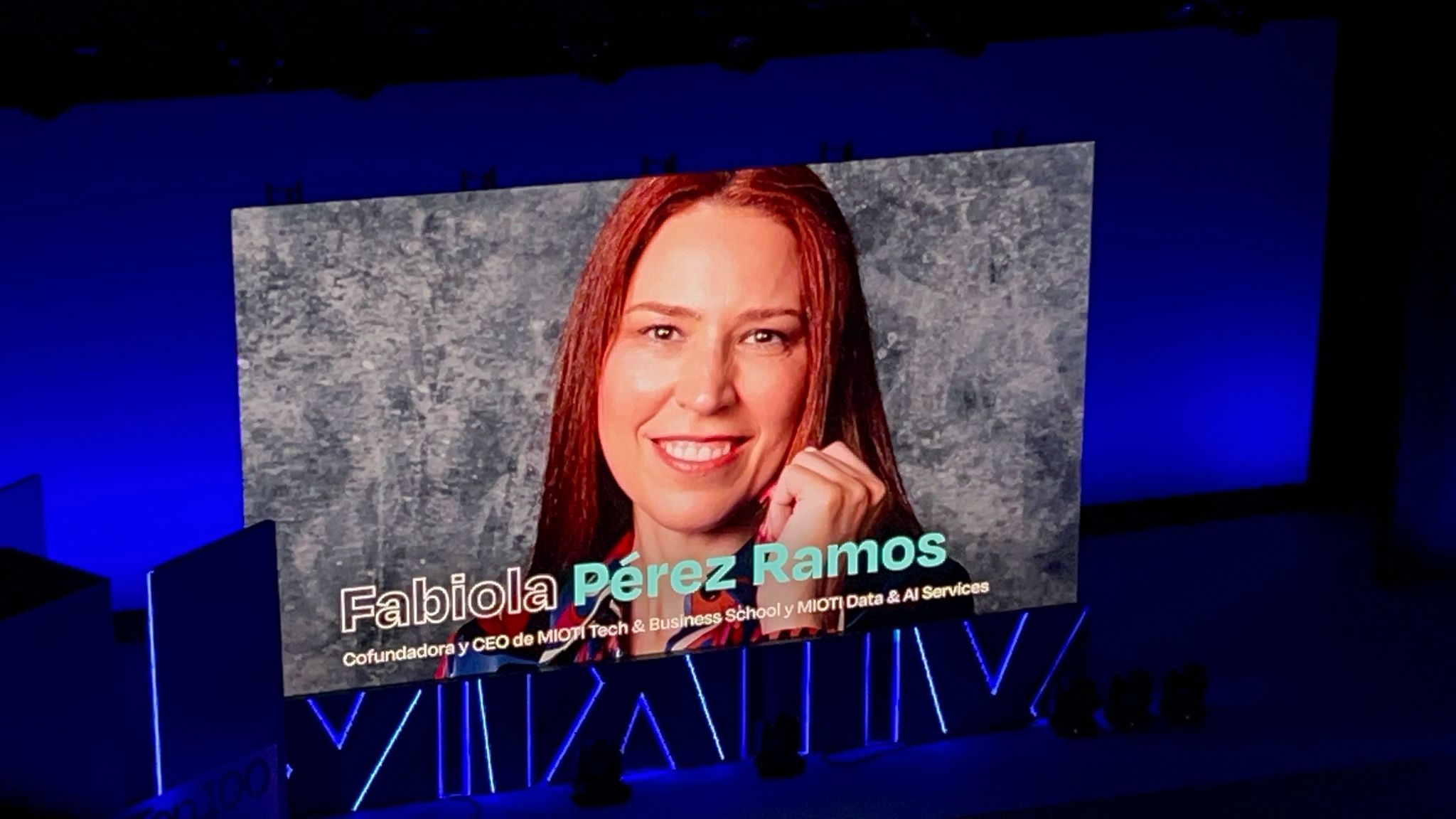 Fabiola Pérez, CEO de MIOTI, entre Las Top 100 Mujeres Líderes por su impacto en educación ...